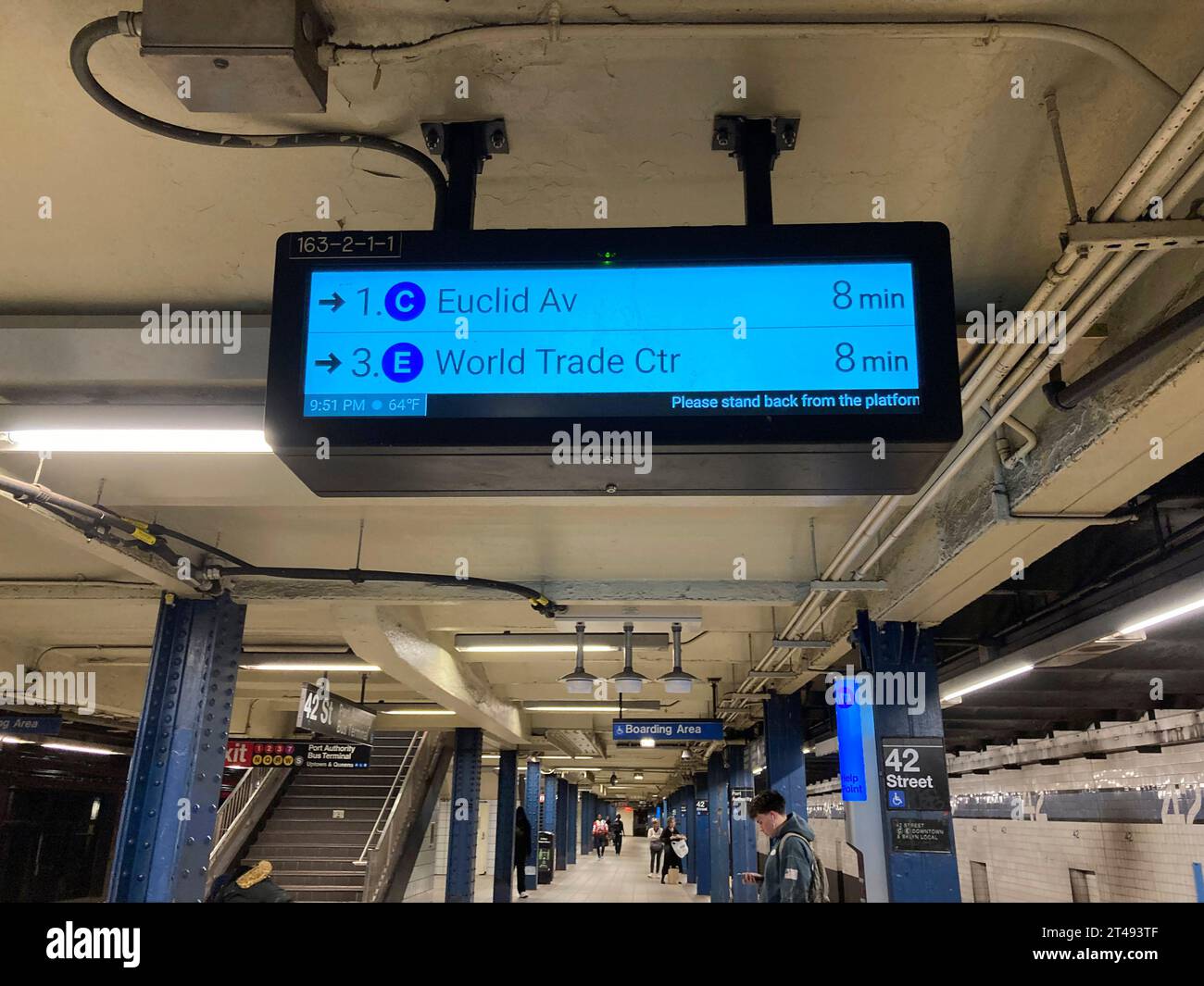 Mta train countdown clock hi-res stock photography and images - Alamy