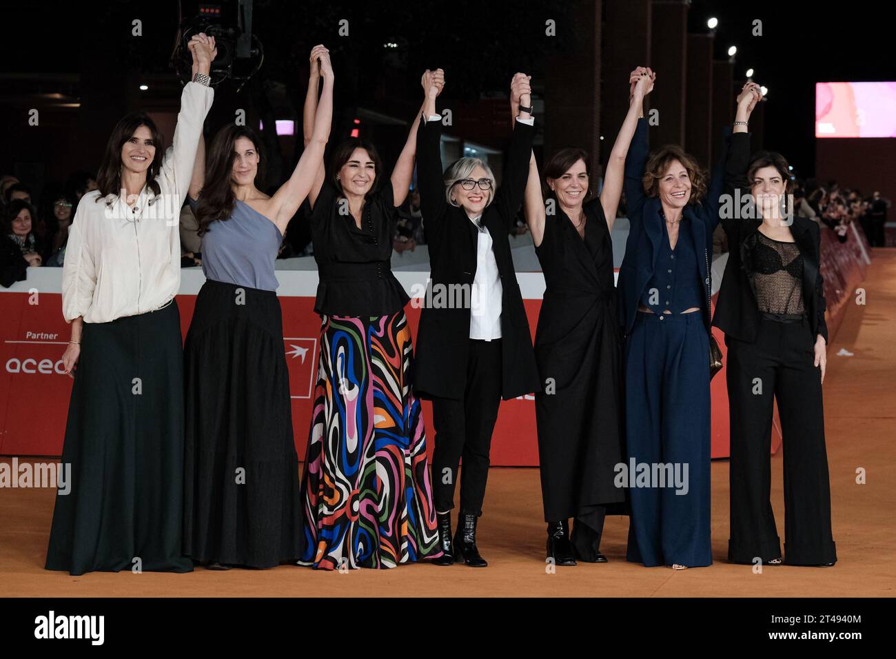 Solder simonetta hi-res stock photography and images - Alamy