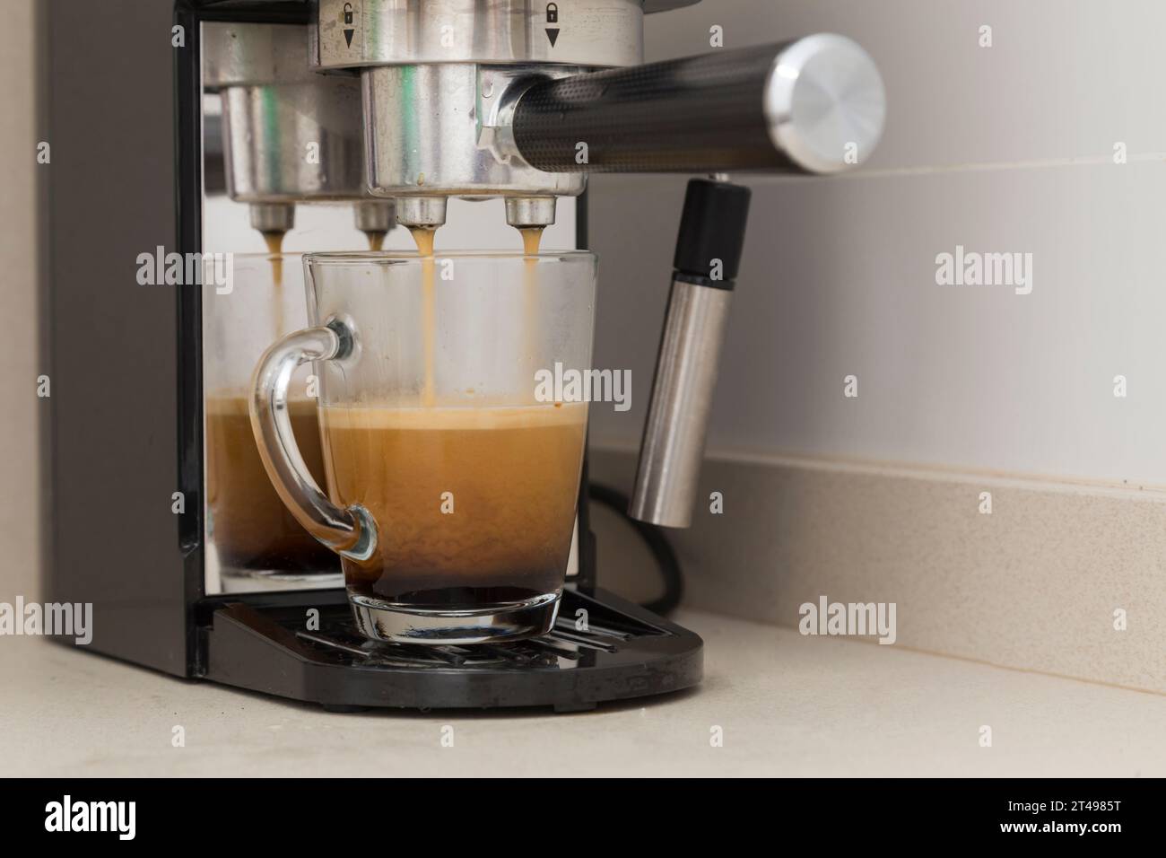 coffee maker at the right moment to make an espresso coffee; You can ...