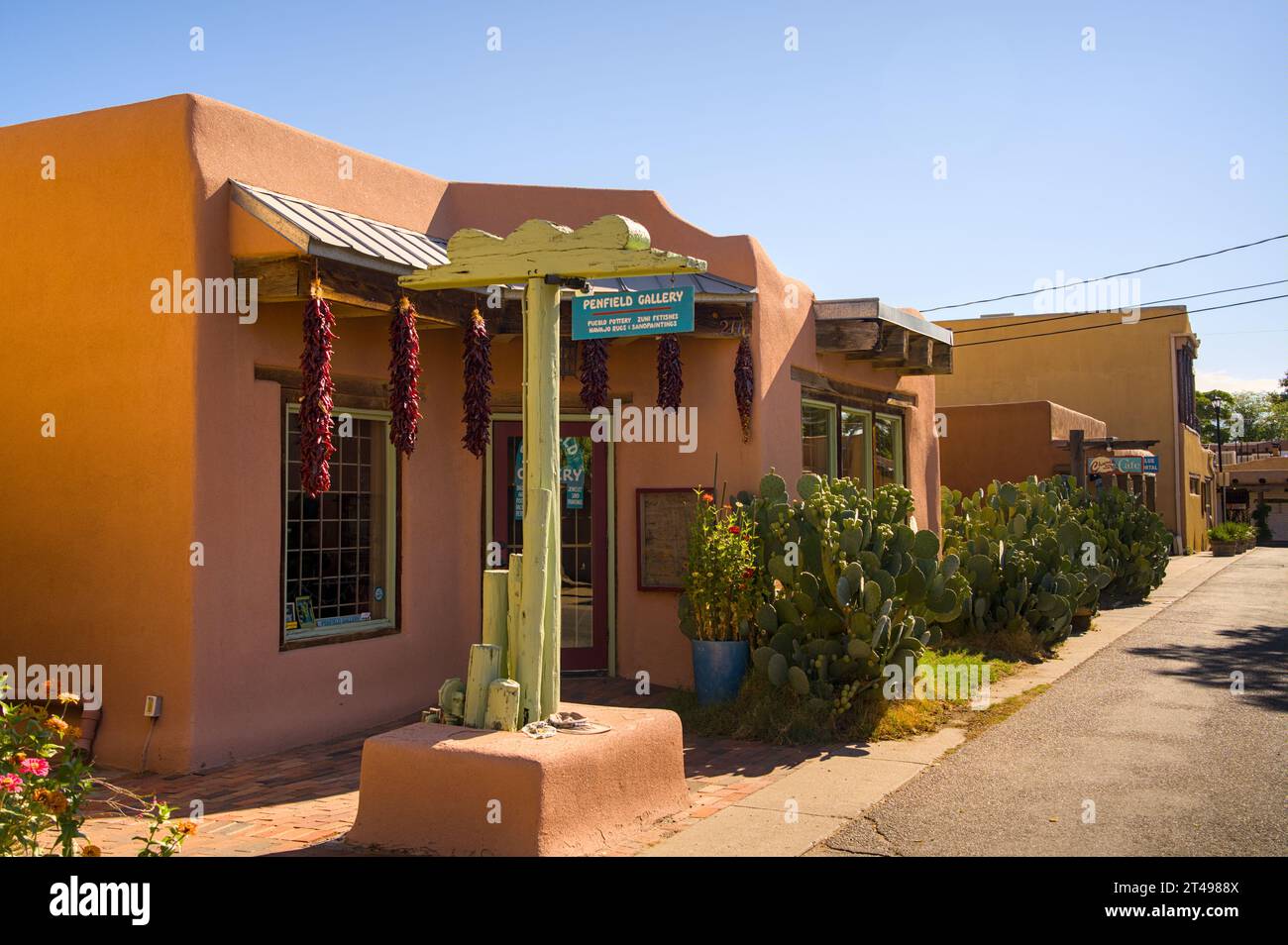 Buildings and art of the New Mexico Stock Photo - Alamy