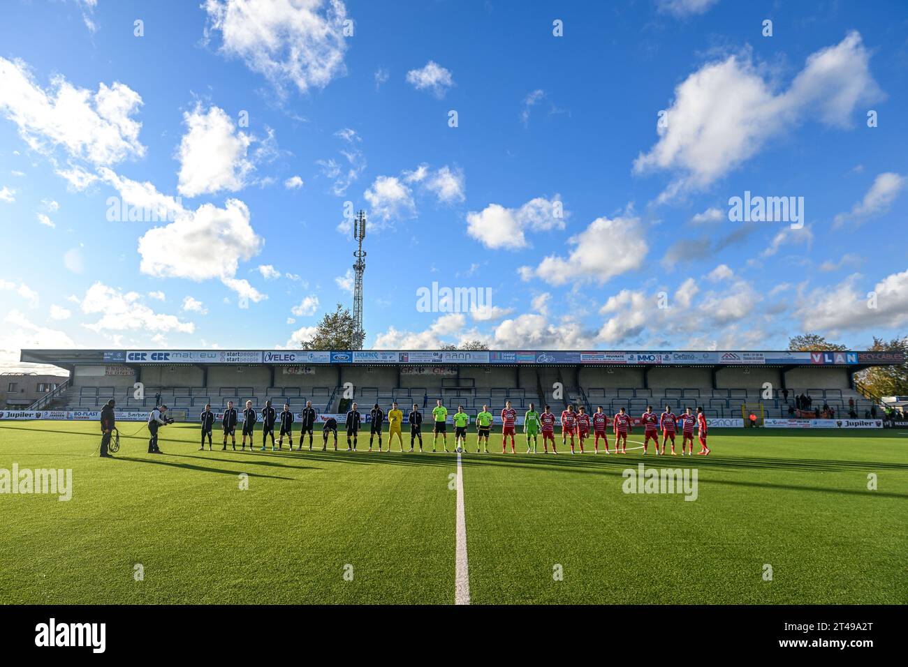 Line-up pictured before a soccer game between SL16 FC and KMSK Deinze ... Line-up pictured before a soccer game between SL16 FC and KMSK Deinze ...