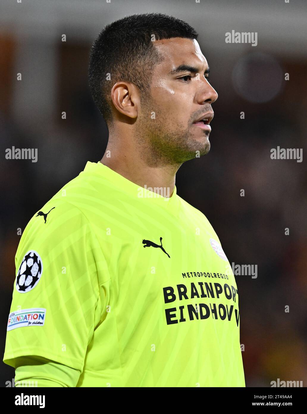 Walter benitez psv champions league hi-res stock photography and images ...