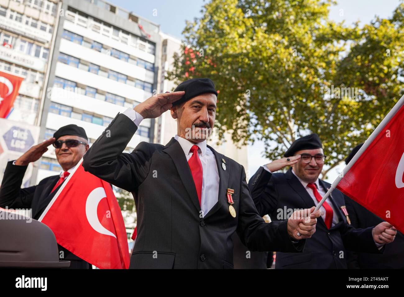 Ankara, Turkey. 29th Oct, 2023. A former soldier, a veteran of domestic ...
