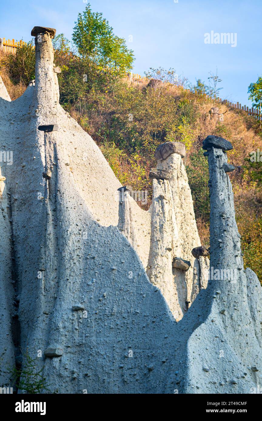 Earth pyramids hi-res stock photography and images - Alamy