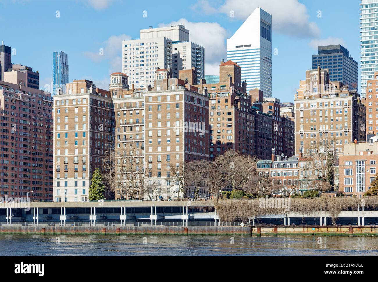 1 Sutton Place South, viewed from Roosevelt Island. The luxury high ...