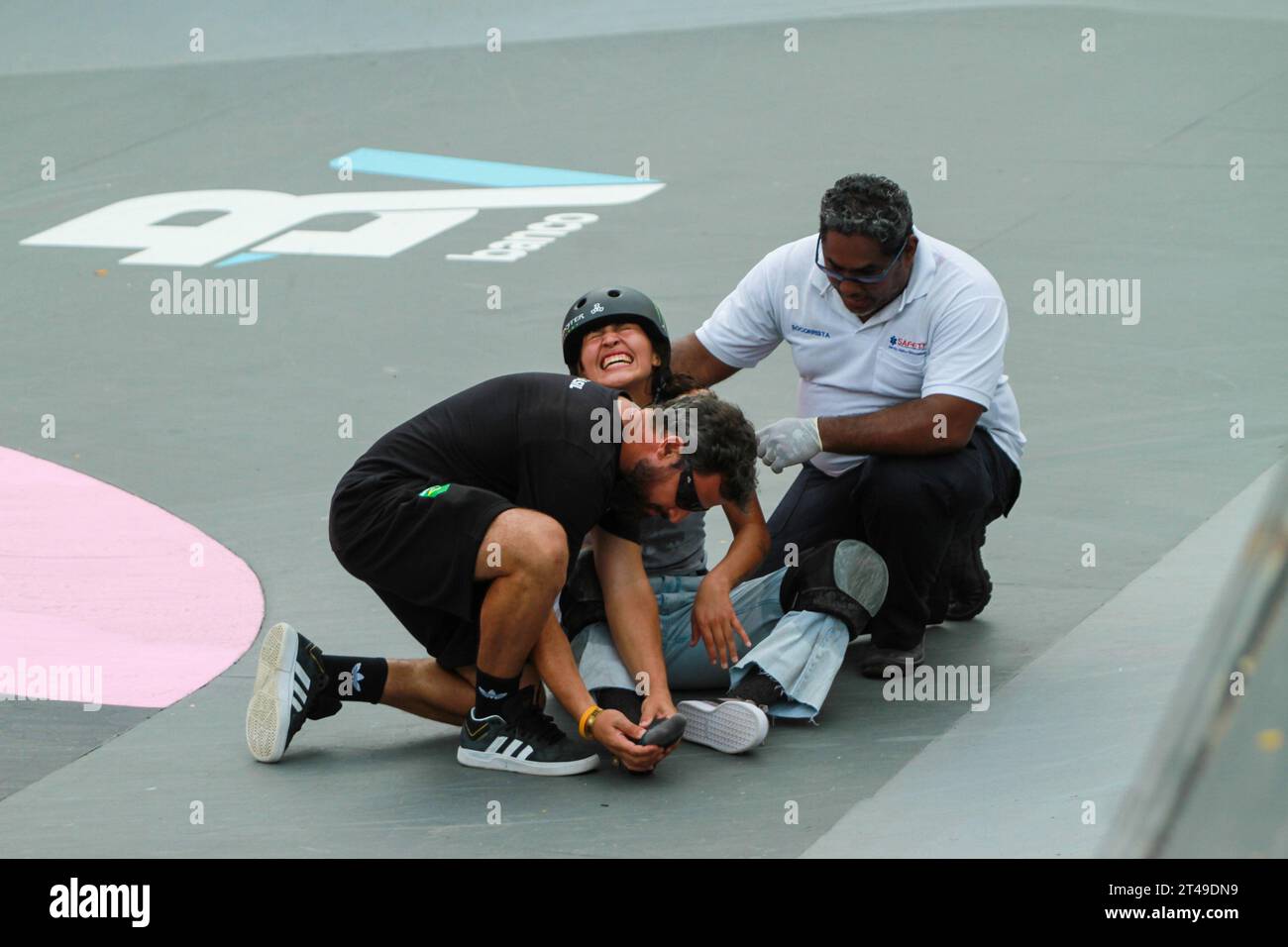 Rio De Janeiro, Brazil. 29th Oct, 2023. Brazilian skateboarder Isadora ...