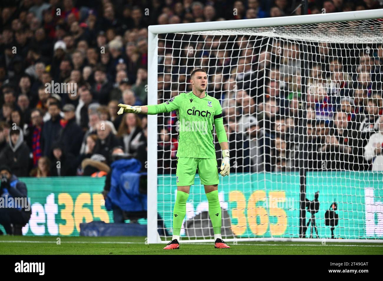 LONDON, ENGLAND - OCTOBER 27: Sam Johnstone during the Premier League ...