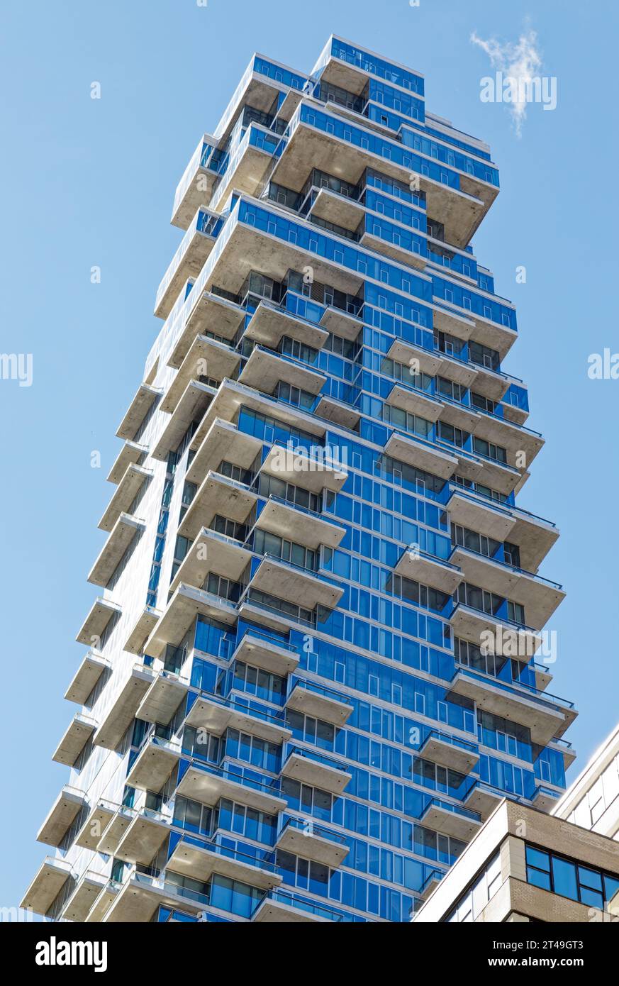 Manhattan’s controversial 56 Leonard Street in Tribeca, aka Jenga ...