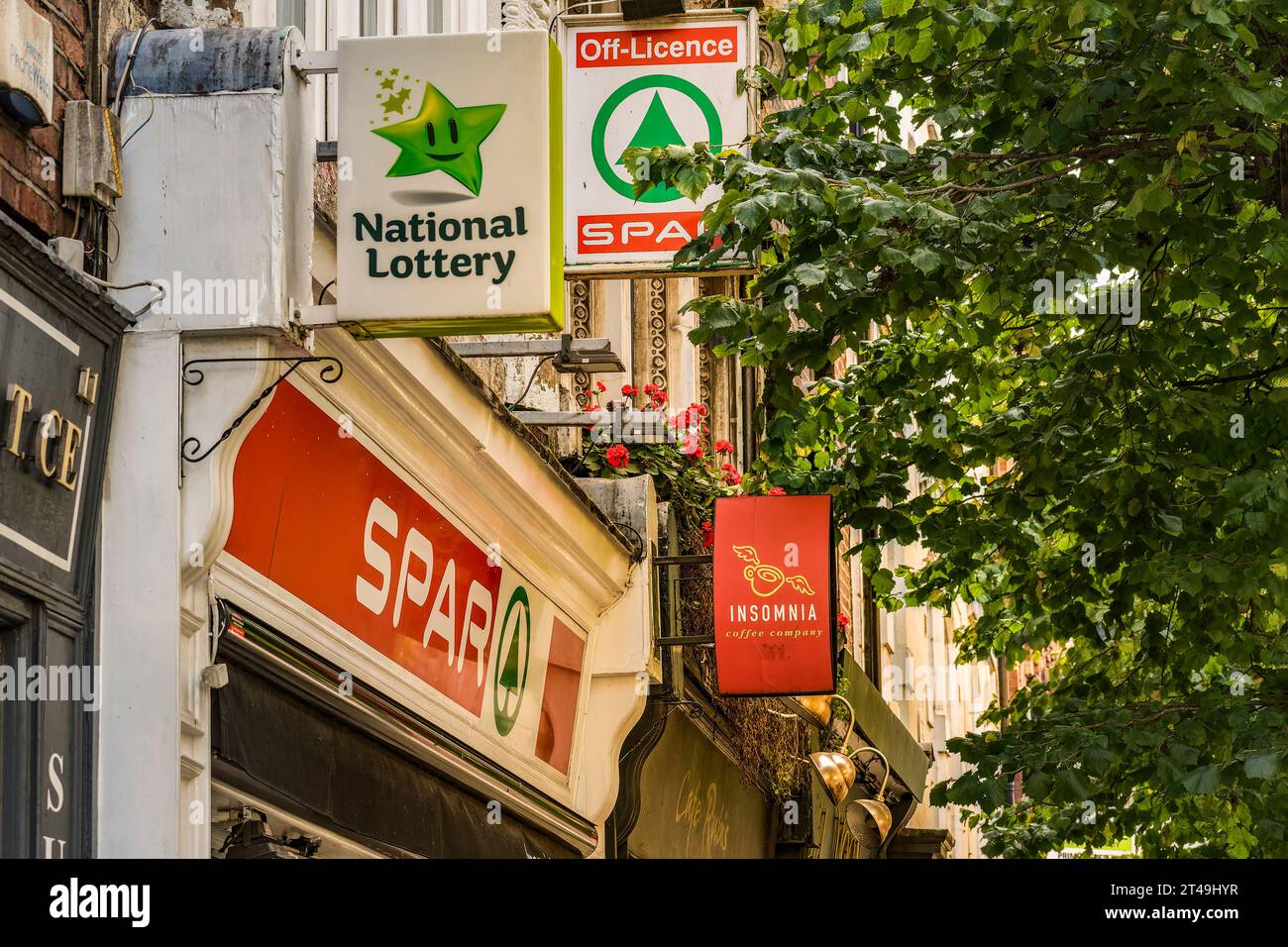 Spar logo sign above convenience shop at Dublin street Stock Photo - Alamy