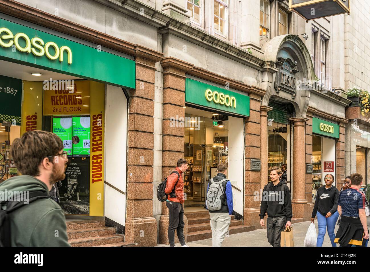 Tourism ireland logo hi-res stock photography and images - Alamy