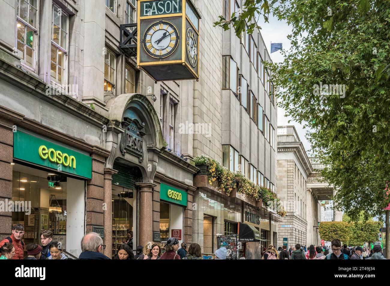 Tourism ireland logo hi-res stock photography and images - Alamy