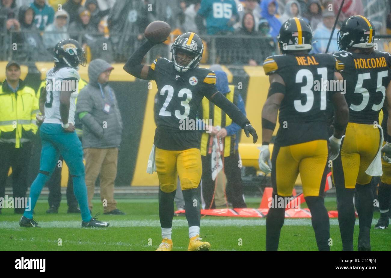 Pittsburgh Steelers safety Damontae Kazee (23) celebrates after ...