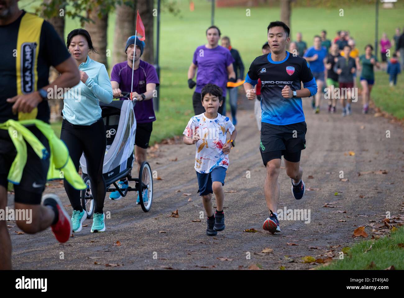 Gladstone Park, Parkrun, Dollis Hill, North West London Stock Photo - Alamy