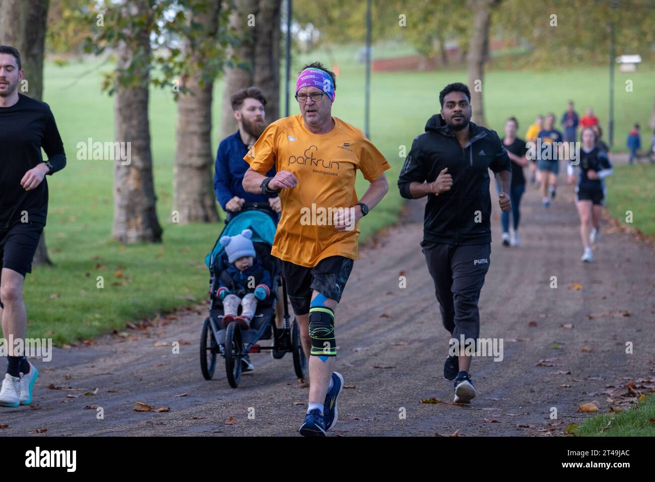 Gladstone Park, Parkrun, Dollis Hill, North West London Stock Photo - Alamy