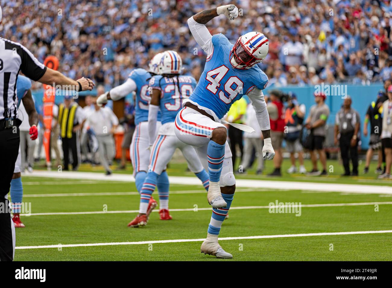Tennessee Titans linebacker Arden Key (49) reacts to a play during ...