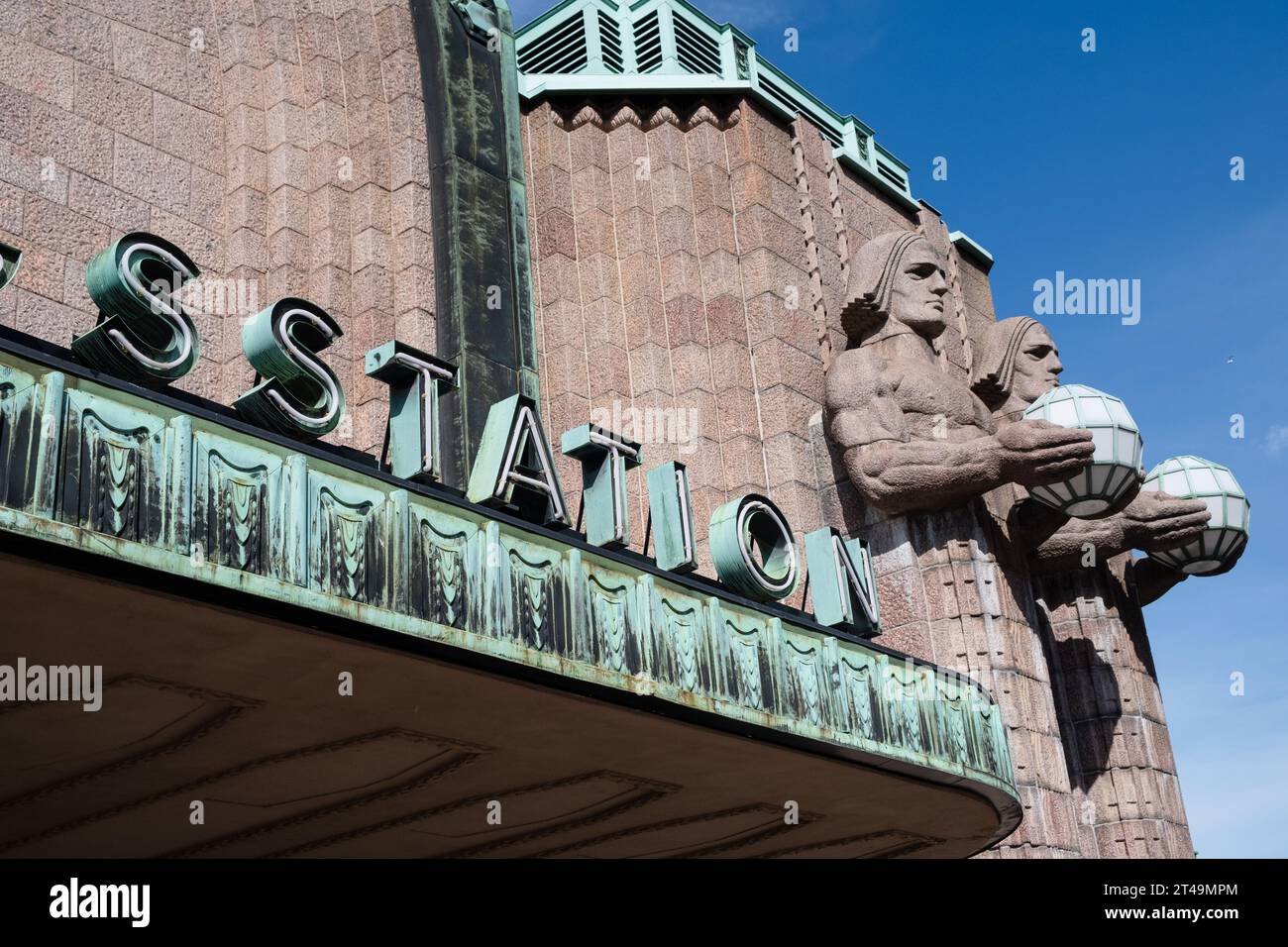 Helsinki Central Railway Station in summer in central Helsinki, Finland ...