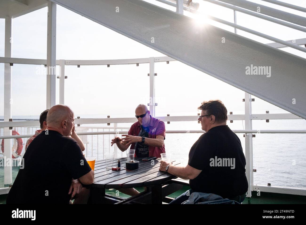 Dinking vessel hi-res stock photography and images - Alamy