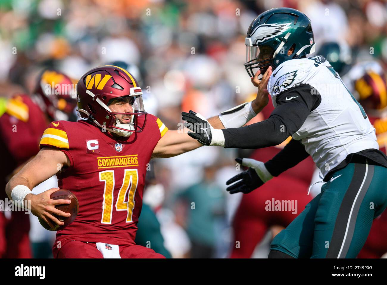 Landover, MD, USA. 29th Oct, 2023. Washington Commanders quarterback ...