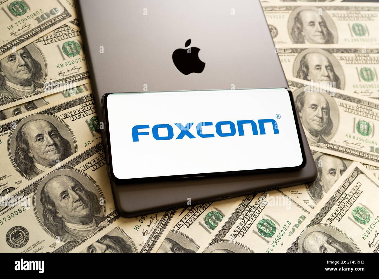 Foxconn Apple Logo