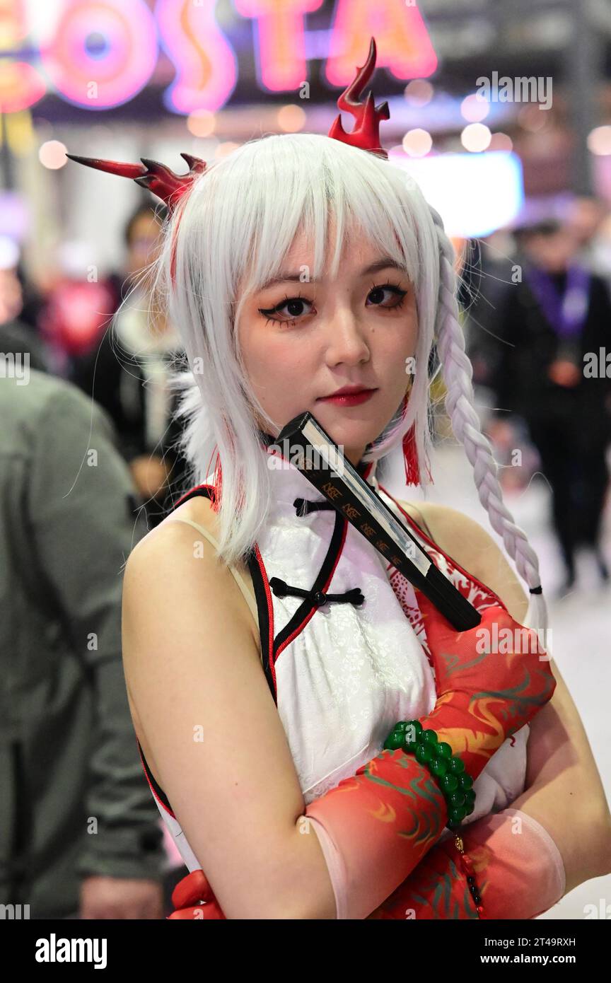 ExCeL London, UK. 29th Oct, 2023. A Chinese girl wearing hanfu at MCM ...
