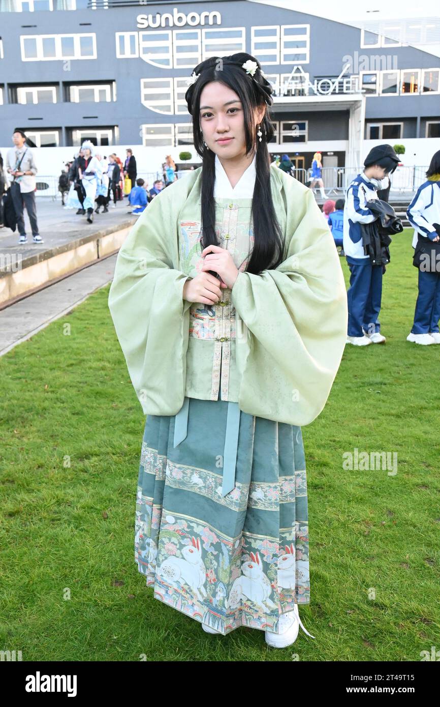 ExCeL London, UK. 29th Oct, 2023. A Chinese girl wearing hanfu at MCM ...