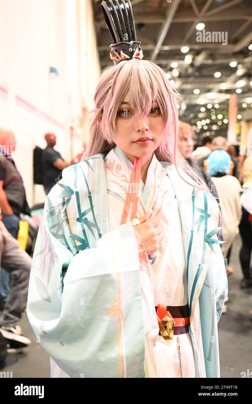 ExCeL London, UK. 29th Oct, 2023. A Chinese girl wearing hanfu at MCM ...