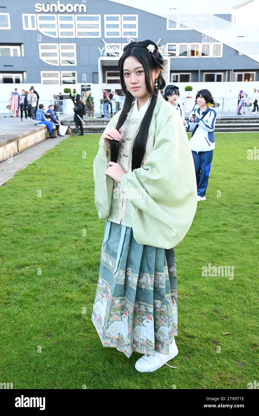 ExCeL London, UK. 29th Oct, 2023. A Chinese girl wearing hanfu at MCM ...