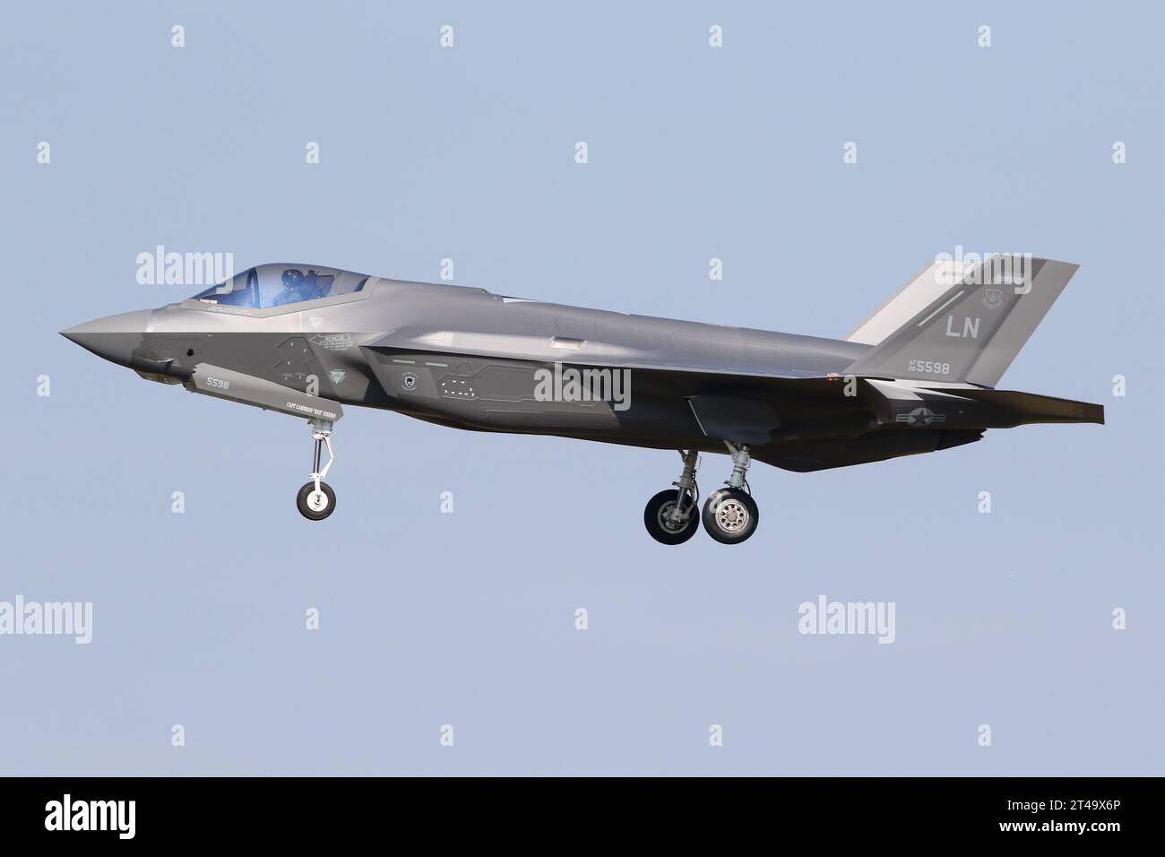 Lockheed-Martin F-35A returning to it's home base of RAF Lakenheath ...