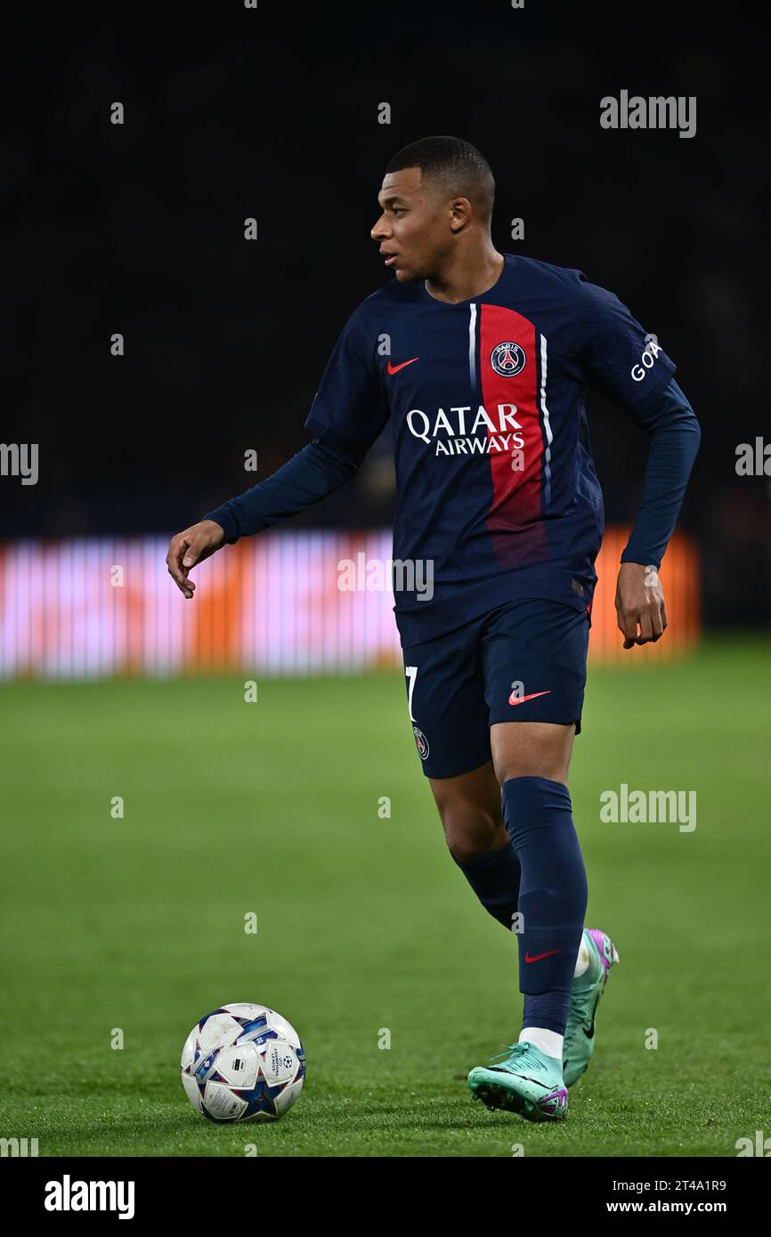 PARIS, FRANCE - OCTOBER 25: Kylian Mbappe of Paris Saint-Germain during ...