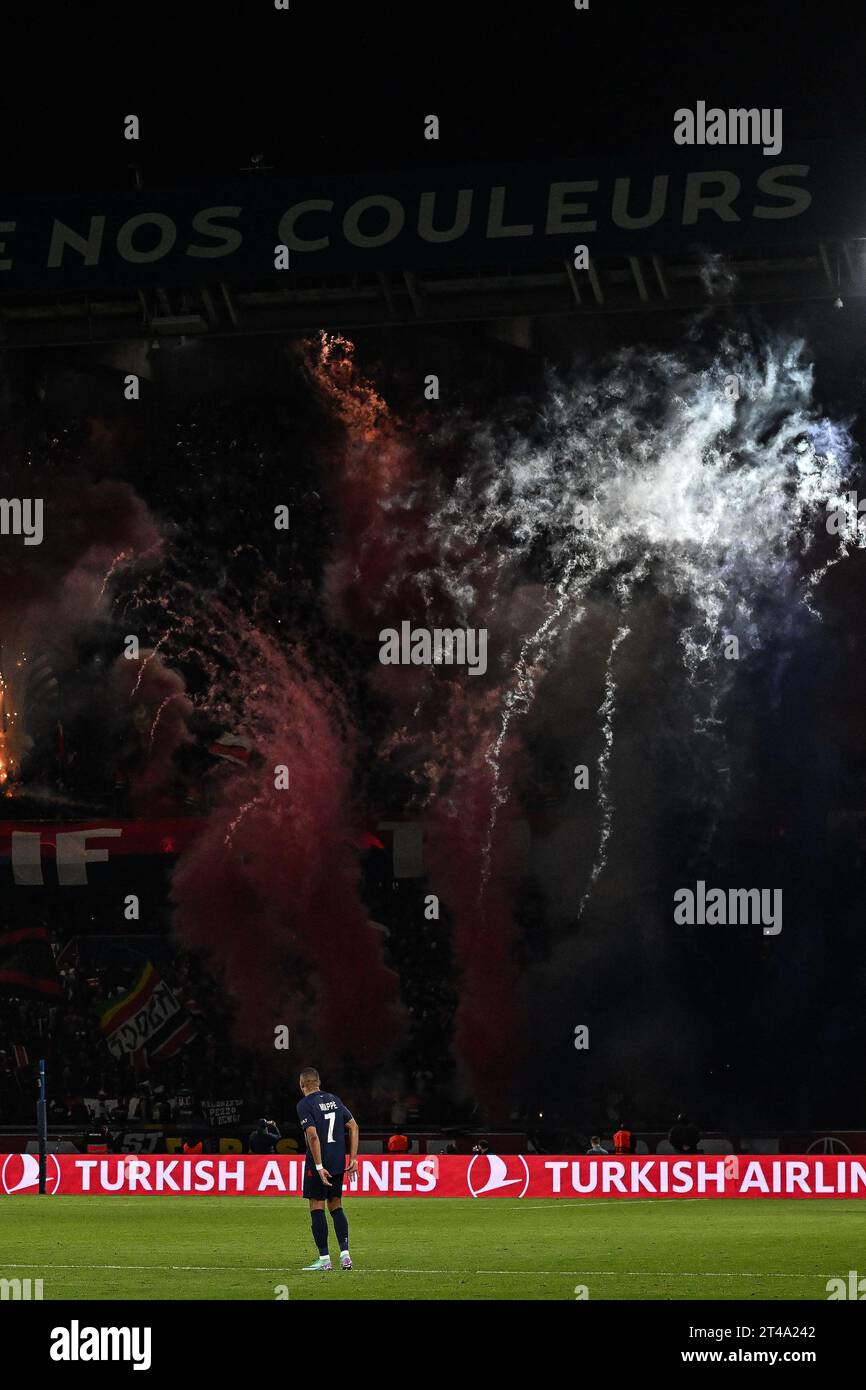 PARIS, FRANCE - OCTOBER 25: Ultras fans of Paris Saint-Germain set up ...