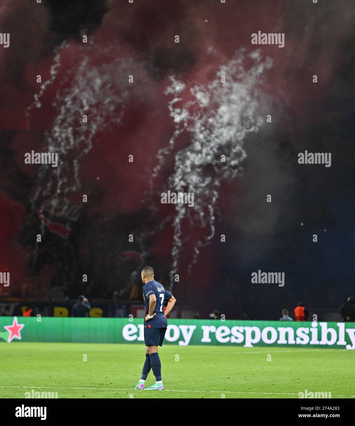 PARIS, FRANCE - OCTOBER 25: Ultras fans of Paris Saint-Germain set up ...