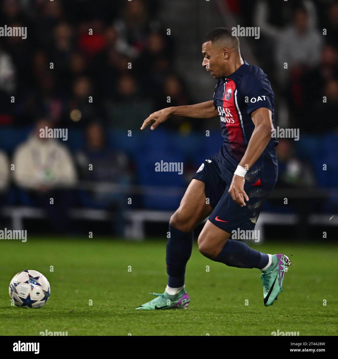 PARIS, FRANCE - OCTOBER 25: Kylian Mbappe of Paris Saint-Germain ...