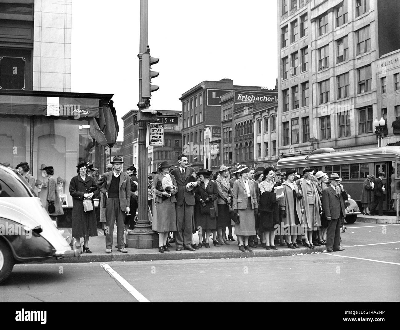 1930s street scene usa Black and White Stock Photos & Images - Alamy