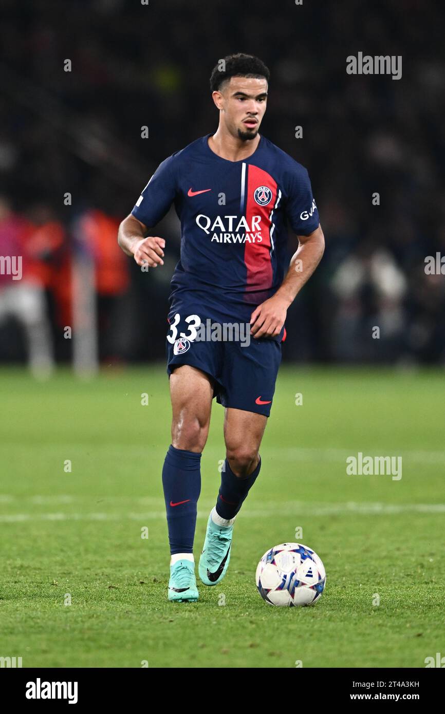 PARIS, FRANCE - OCTOBER 25: Warren Za re-Emery of Paris Saint-Germain ...