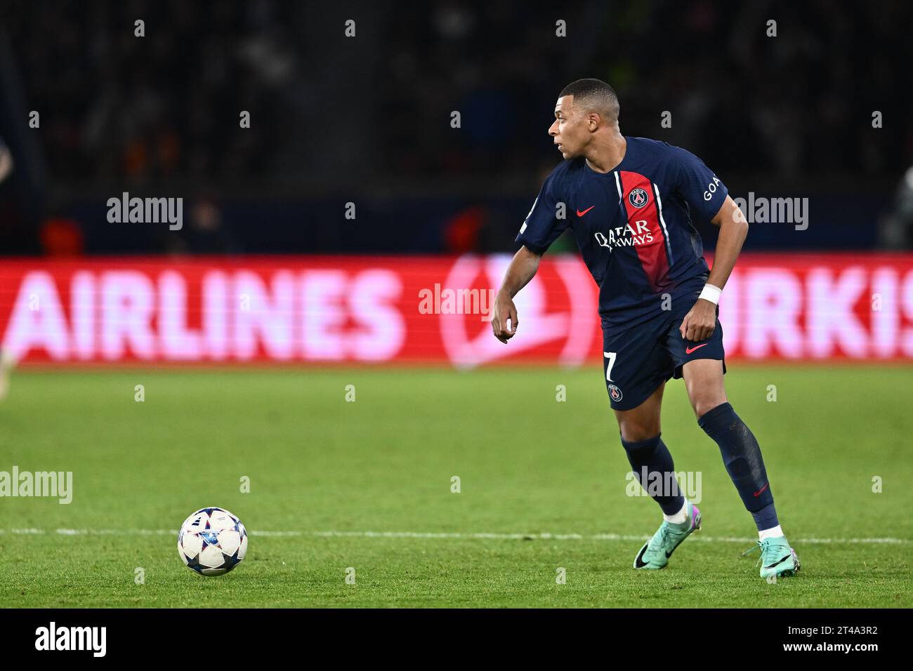 PARIS, FRANCE - OCTOBER 25: Kylian Mbappe of Paris Saint-Germain ...