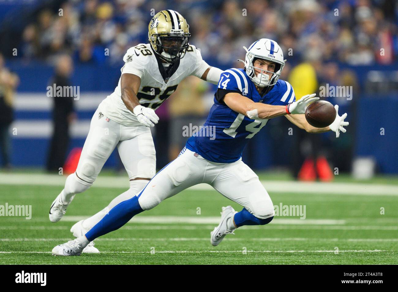 Indianapolis Colts wide receiver Alec Pierce (14) stretches for a catch ...