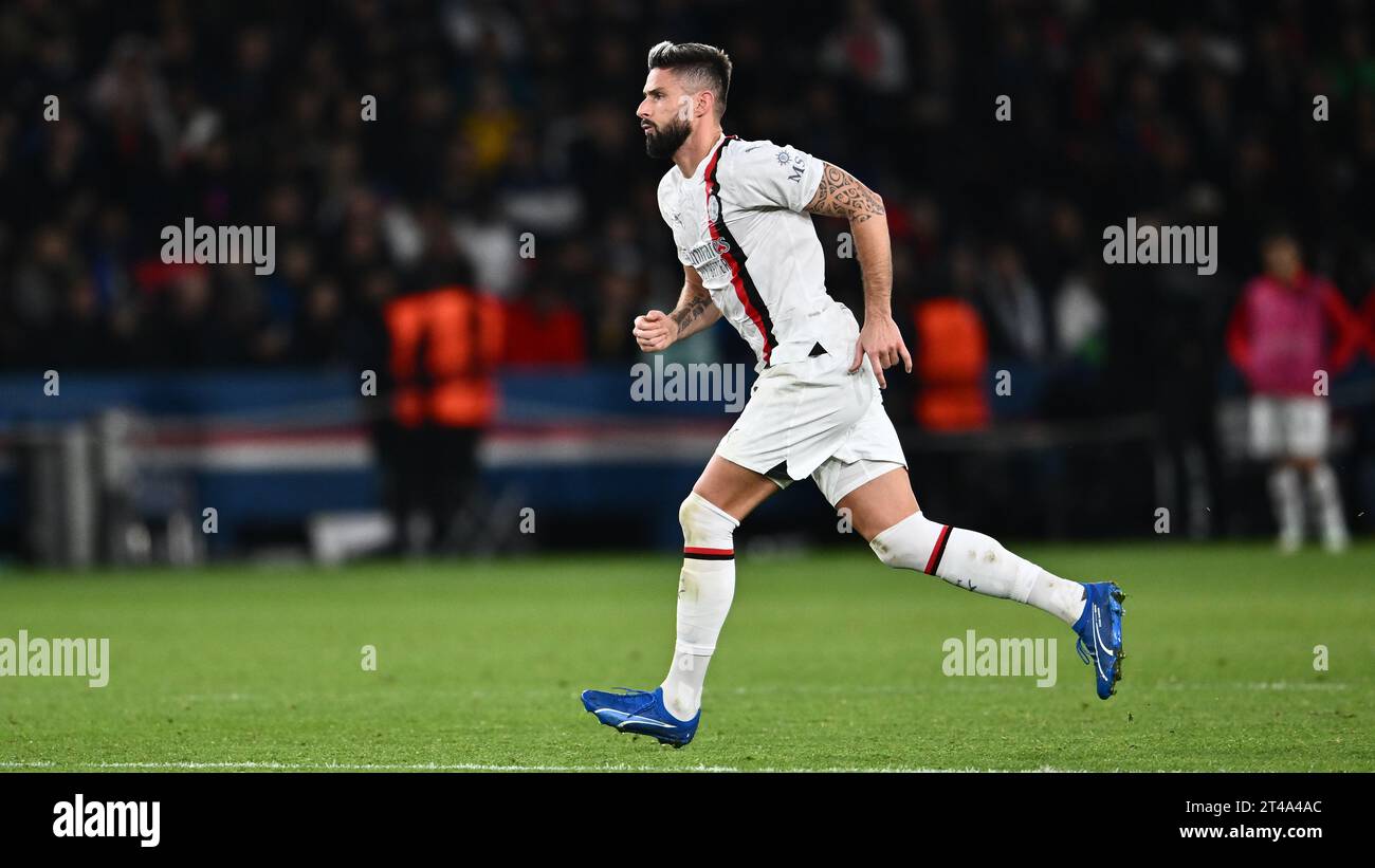 PARIS, FRANCE - OCTOBER 25: Olivier Giroud of AC Milan during the UEFA ...