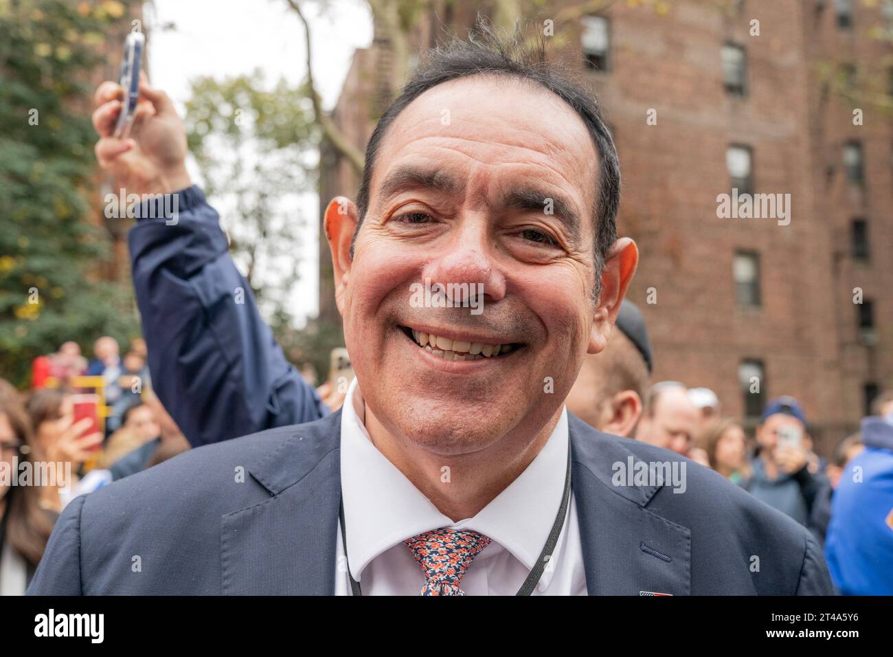 Heshy Tischler joined about hundred people gathered in Brooklyn ...