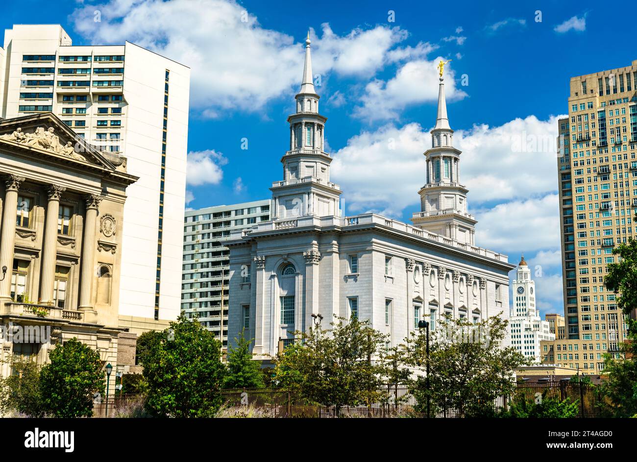 Street church philadelphia hi-res stock photography and images - Alamy