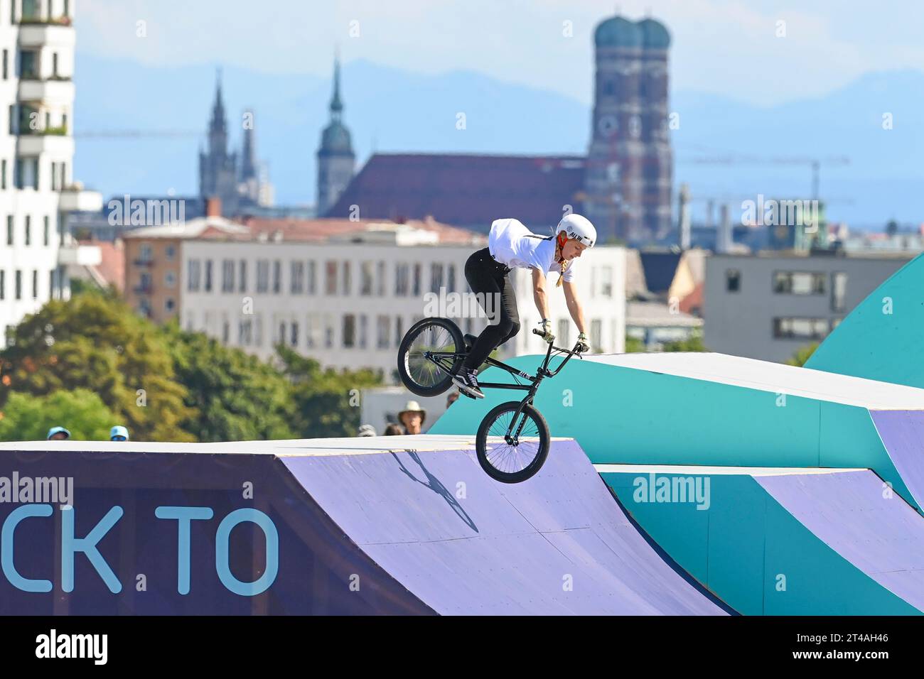 Kim muller silver medal hi-res stock photography and images - Alamy
