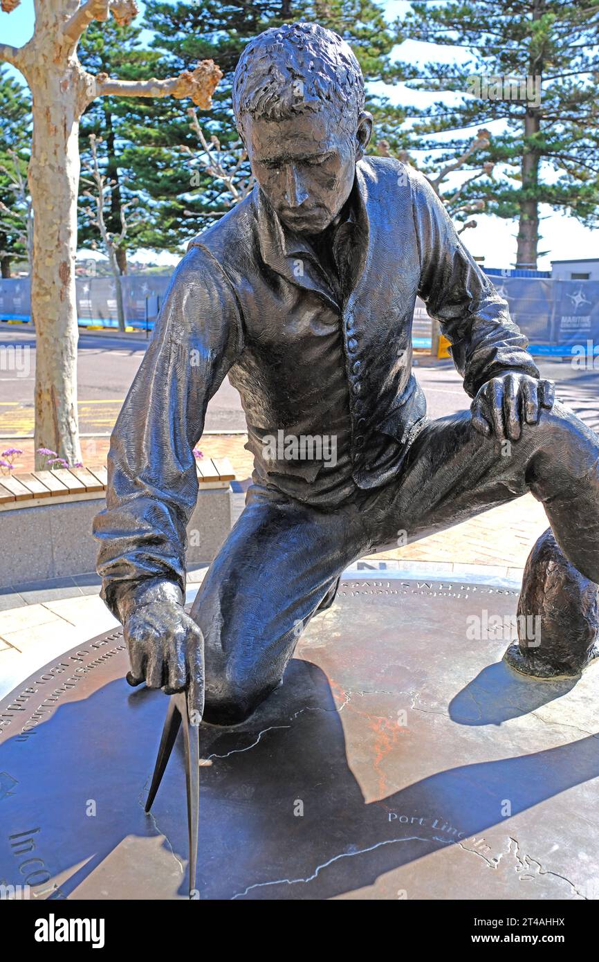 Statue by Mark Richards of explorer Matthew Flinders in Port Lincoln ...