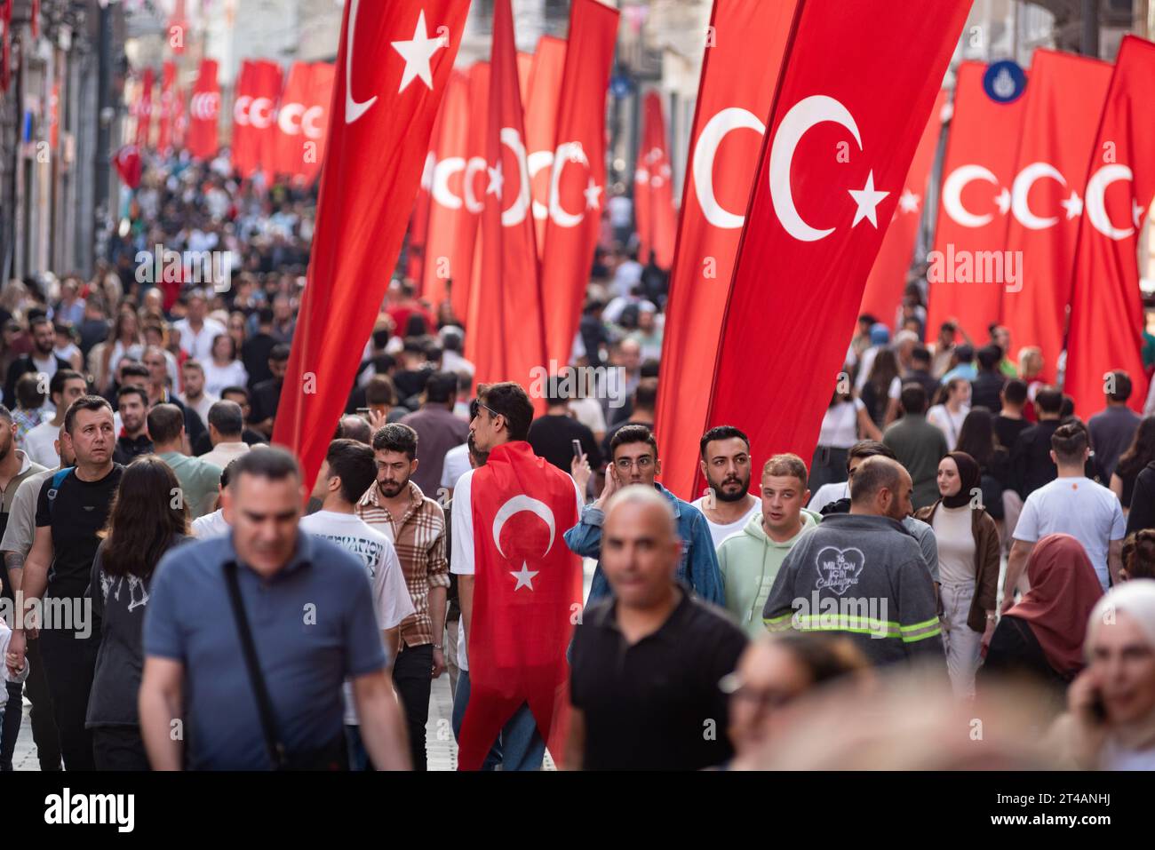 Istanbul, Turkey. 29th Oct, 2023. Crowds of people seen between the ...