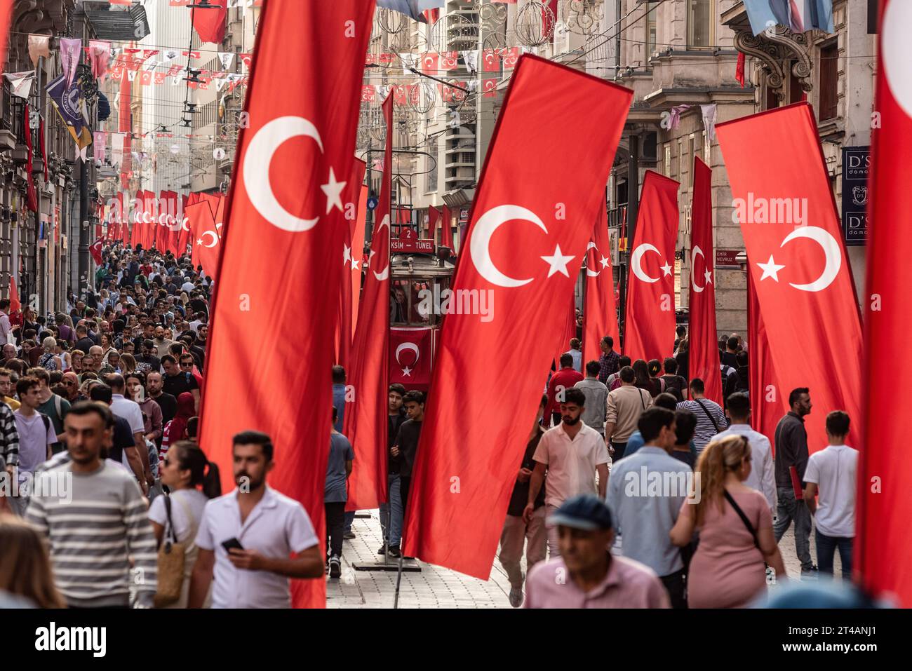 Istanbul, Turkey. 29th Oct, 2023. Crowds of people seen between the ...