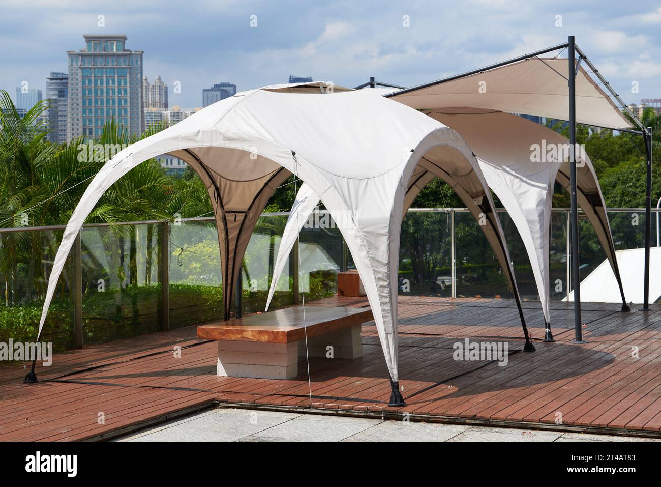 Flexible canopy hi-res stock photography and images - Alamy