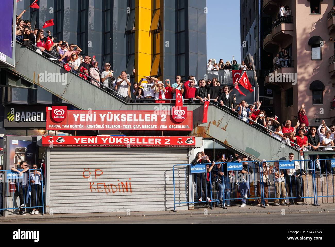 Ankara, Turkey. 29th Oct, 2023. People watch the military parade. On ...