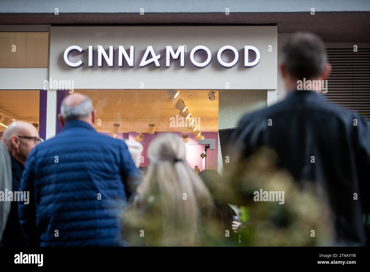 Cinnamood hi-res stock photography and images - Alamy