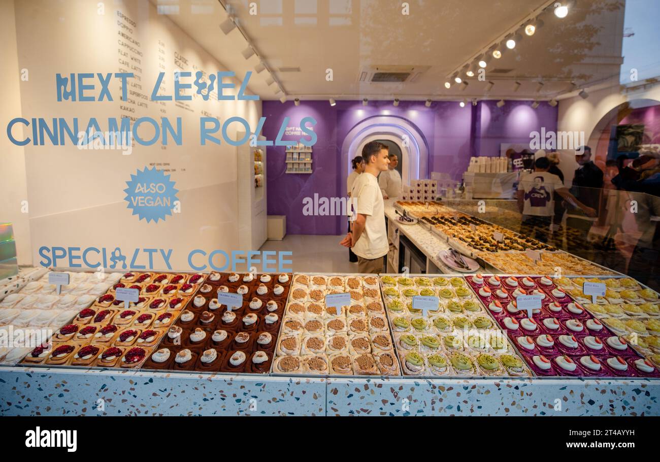 Cinnamood hi-res stock photography and images - Alamy