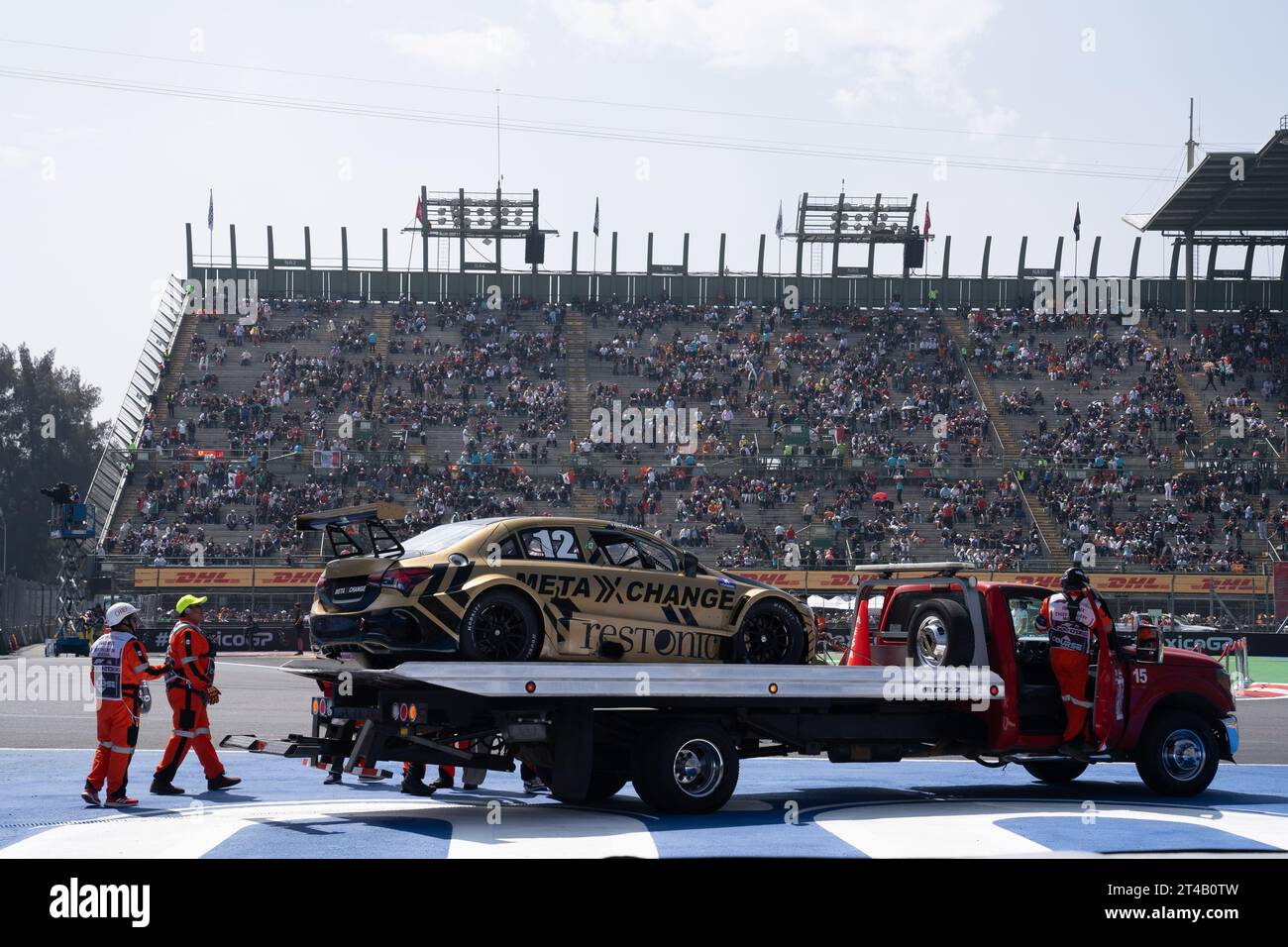 Ferrari tyre engineer hi-res stock photography and images - Alamy