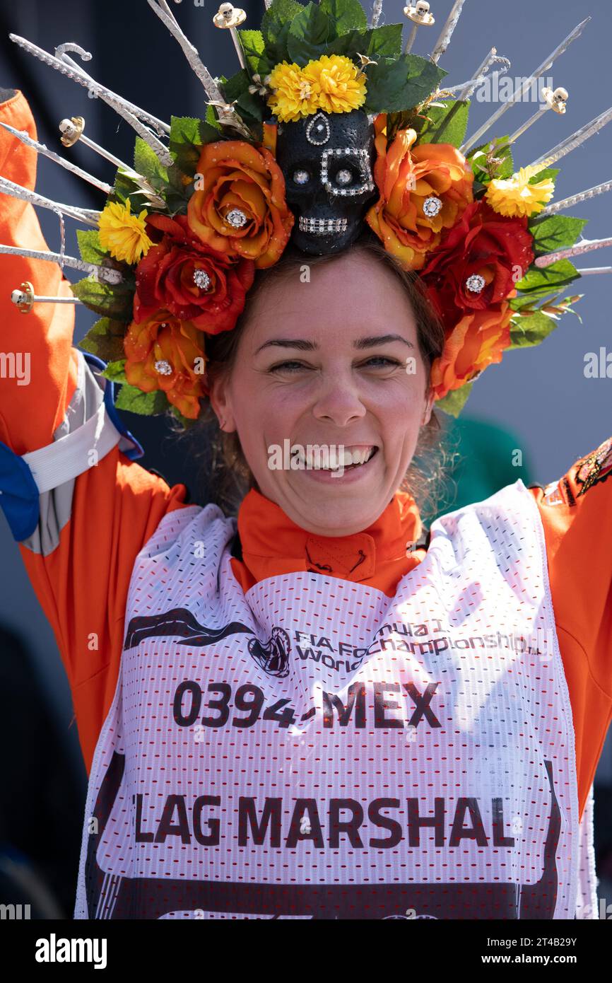 Mexican City Grand Prix, Mexico. 29th Oct, 2023. a flag Marshall wears ...