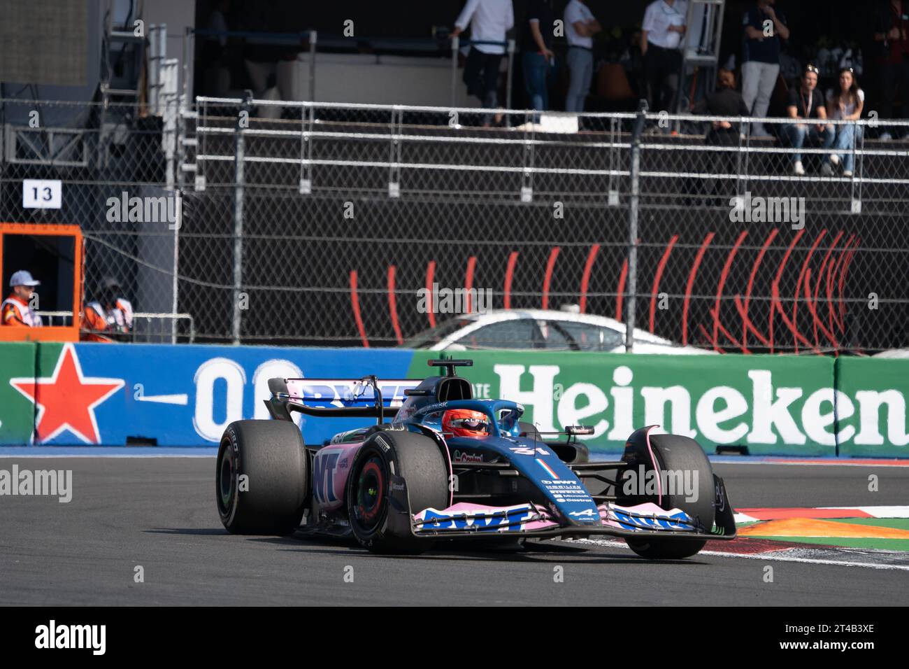 Renault sport f1 team race engineer hi-res stock photography and images - Alamy